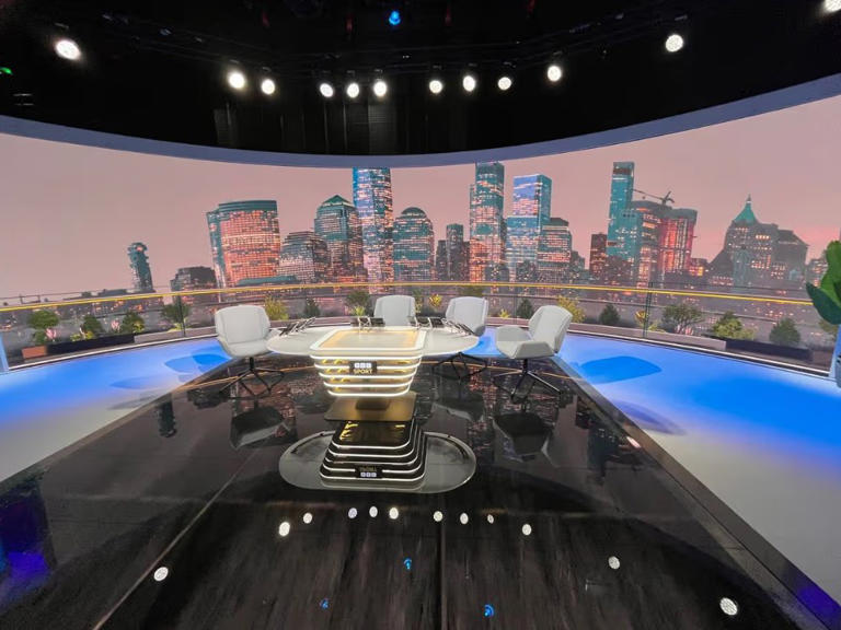 Gary Lineker criticises 'soulless' BBC over World Cup studio decision