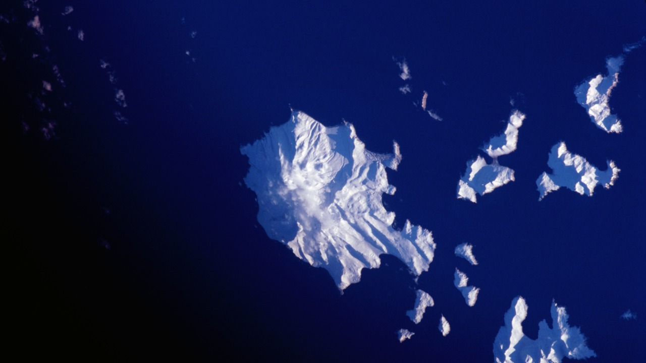 Alaska’s Great Sitkin volcano keeps oozing lava in its summit crater ...