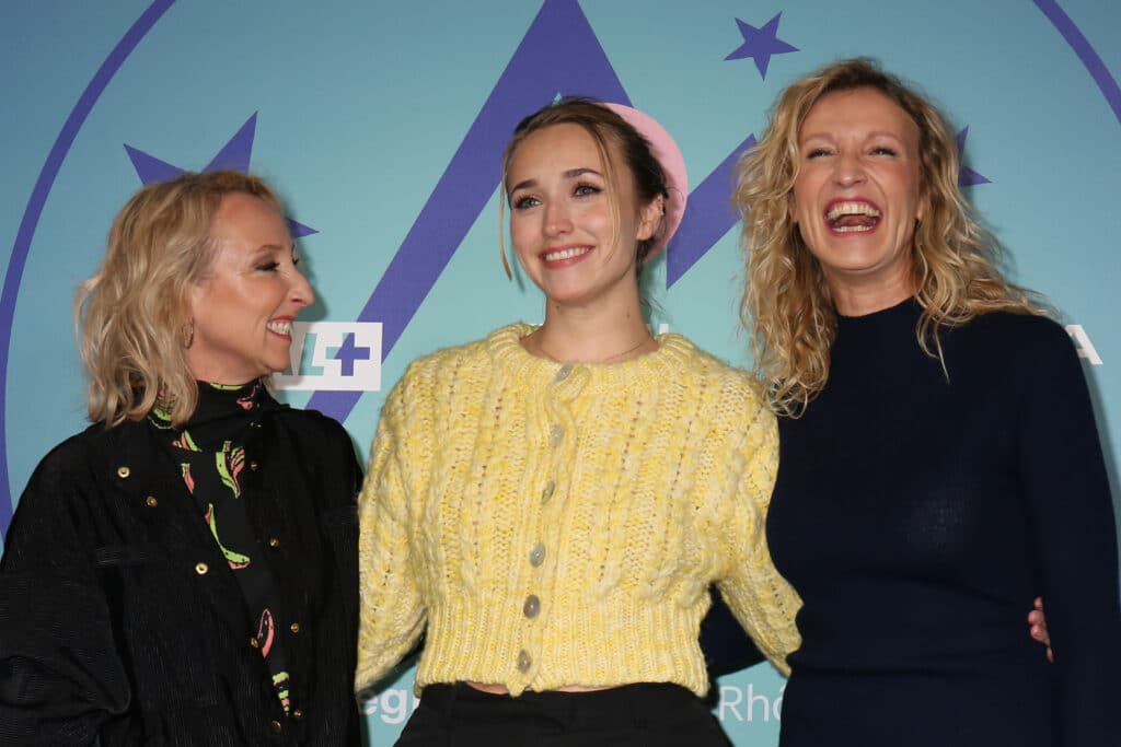 « Je t’aime », Alexandra Lamy s’éclate en Grèce avec sa fille et sa ...
