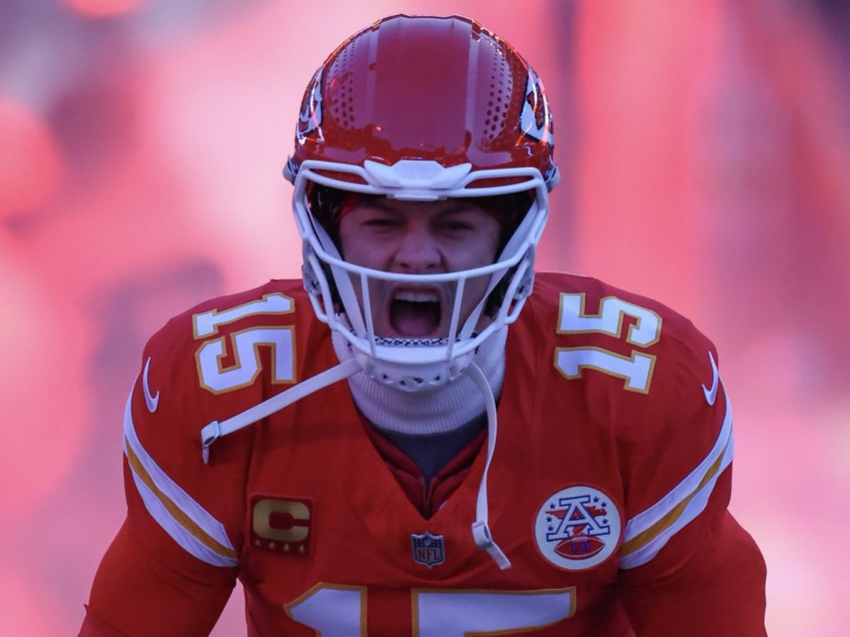 Patrick Mahomes signs record-breaking Chiefs contract: Who are the ...