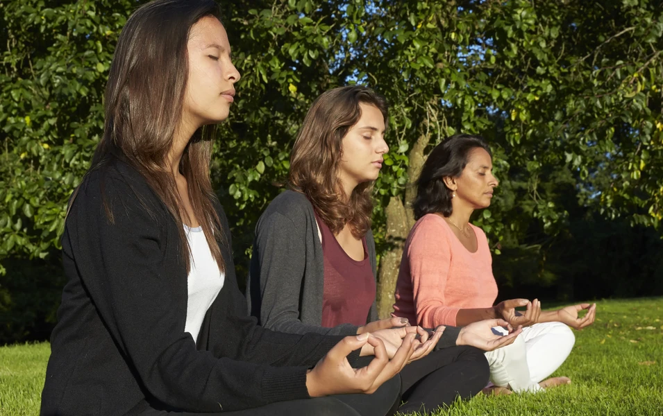 Study shows meditation changes brainwaves within minutes
