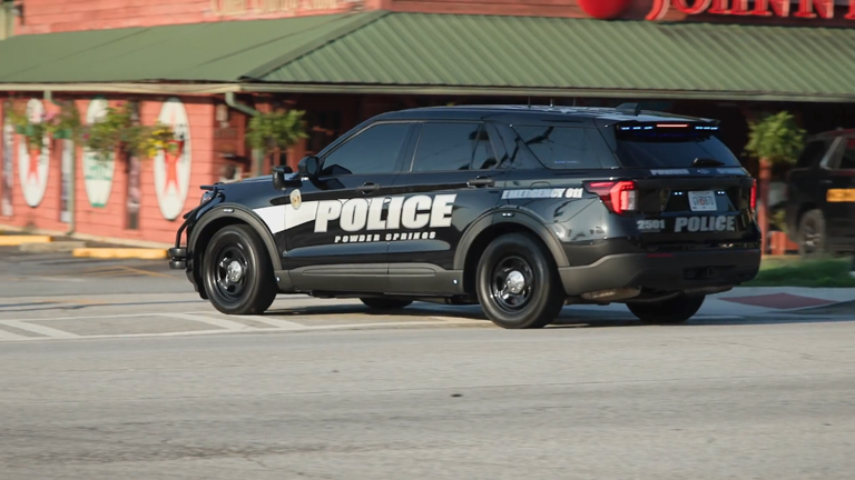 Armed home intruder on the run after SWAT situation at Powder Springs ...