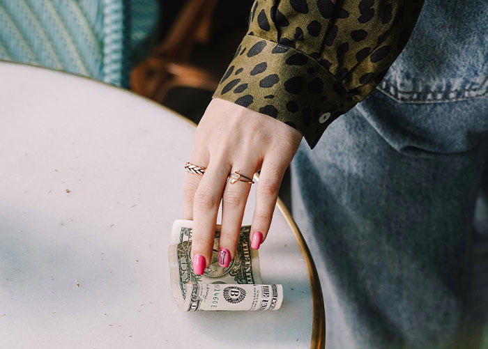 39 bizarre things wealthy people thought were totally normal