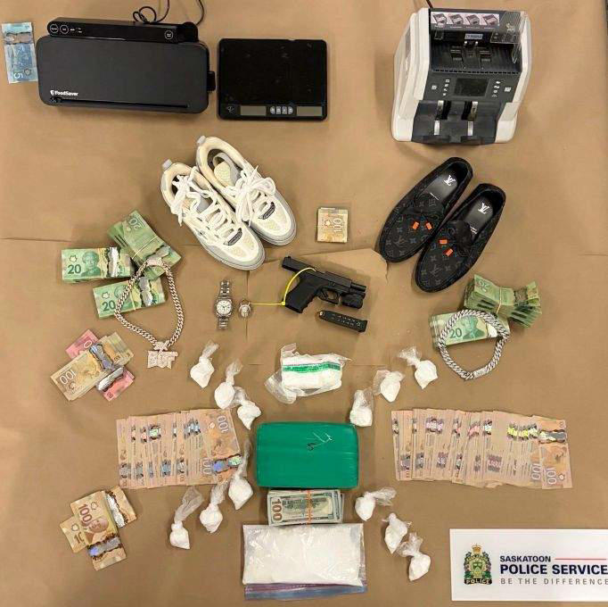 Cocaine and handgun among items seized in Saskatoon, 4 Toronto men charged