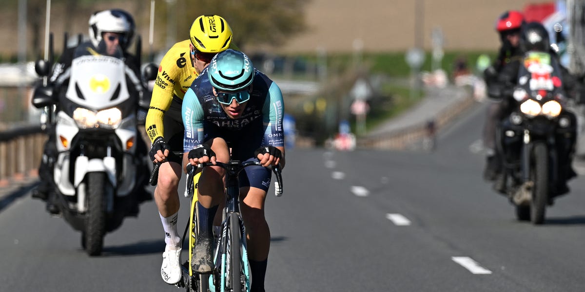 Why pro riders are using narrow handlebars and whether you should too