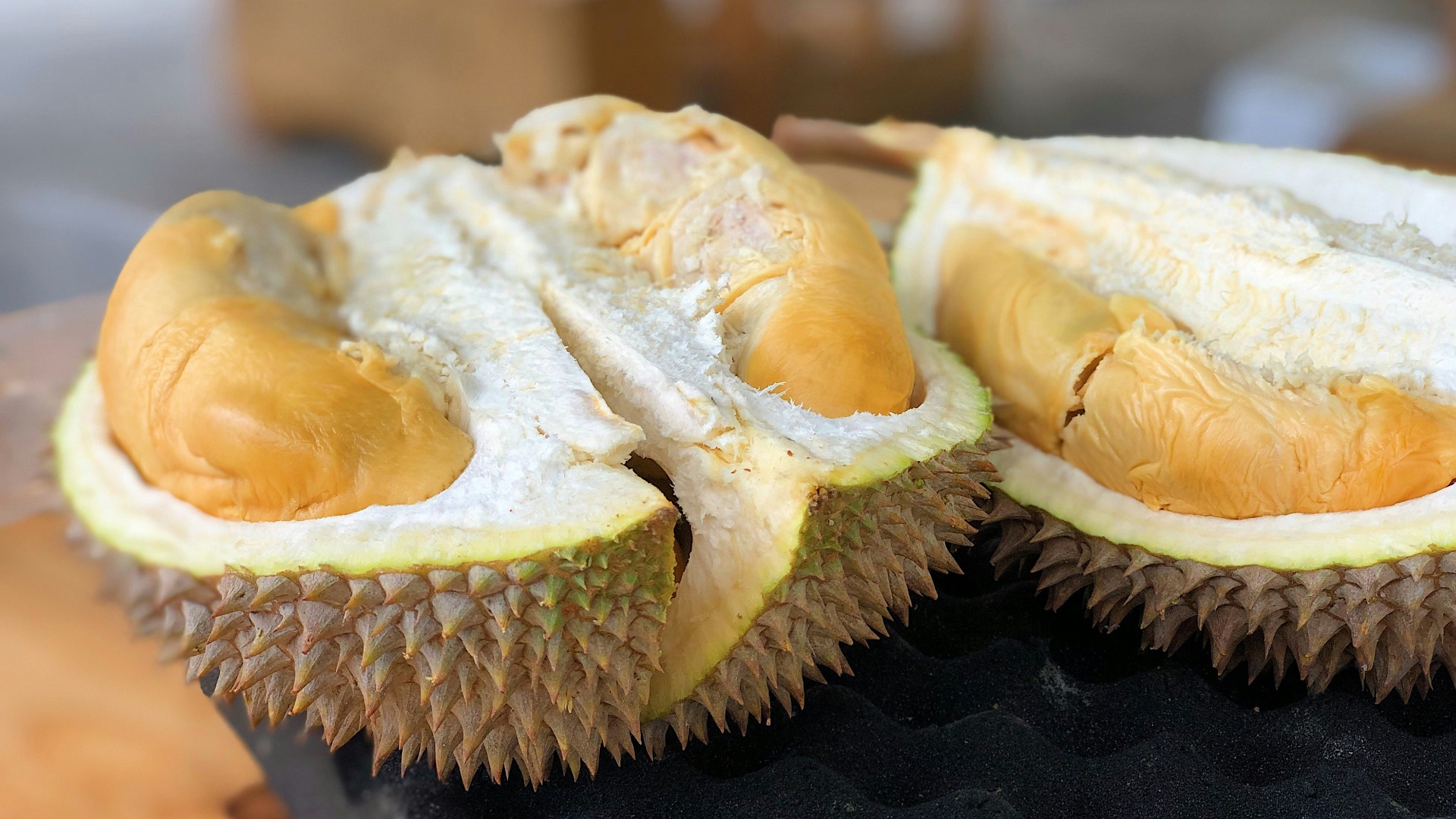 10 foods that are acquired tastes & 10 everybody likes on the first bite