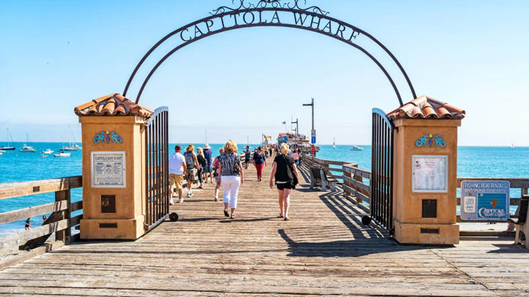 Capitola makes way for female surfer statue