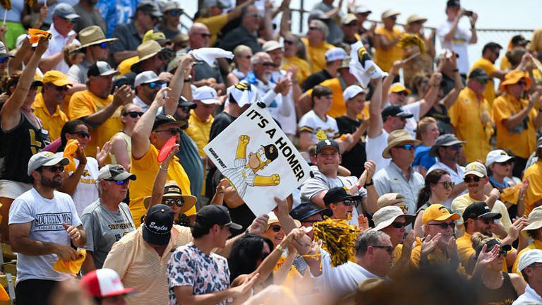 Through the lens: Capturing Southern Miss baseball and the community ...
