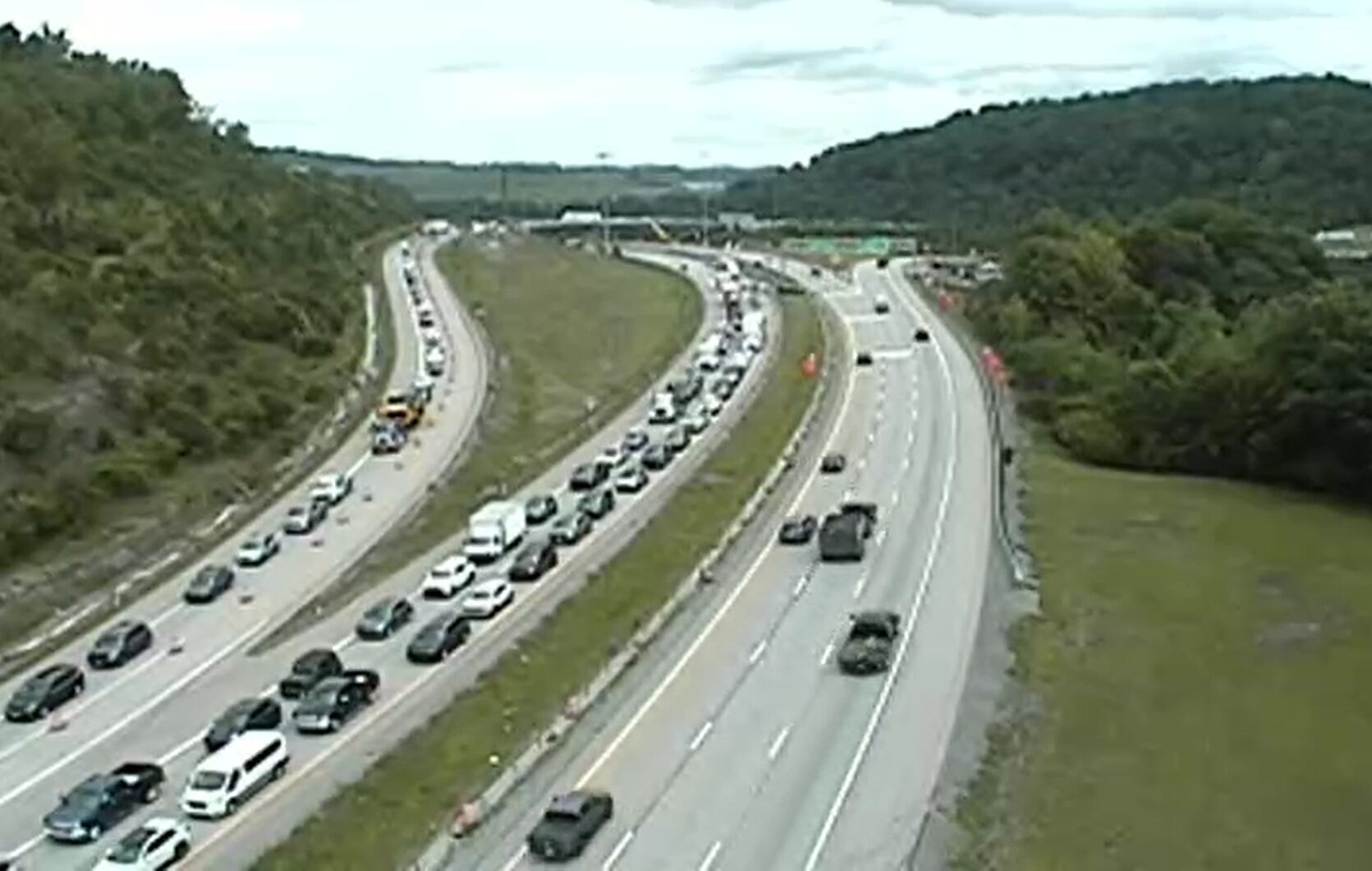 Update: Minor injuries reported after 4-vehicle accident shuts down I ...