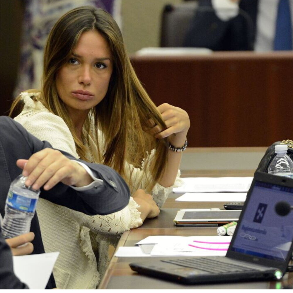 Nicole Minetti non deve scontare la pena. Il tribunale di sorveglianza ...