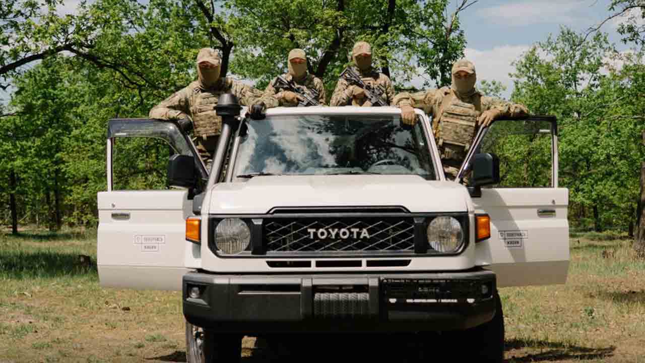 Ukrainian special forces receive 73 vehicles for combat missions