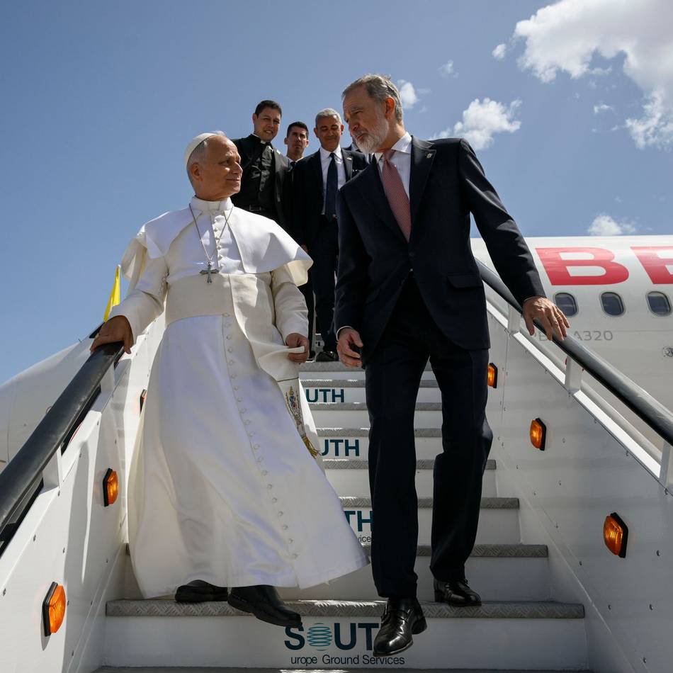 Papst-Flugzeug auf Teneriffa defekt
