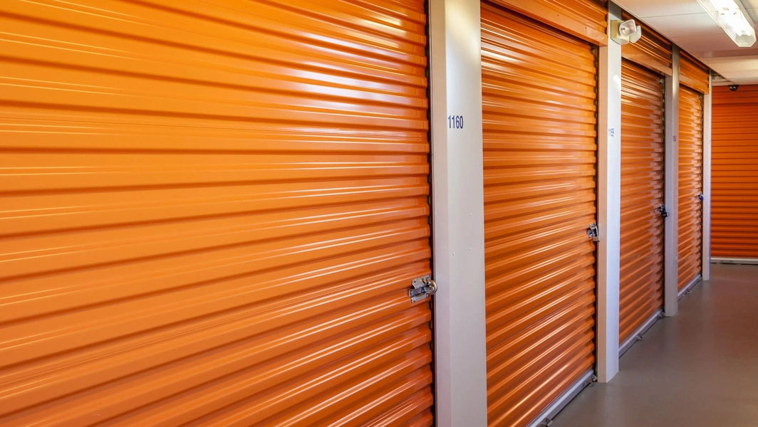 16 common clutter items retirees can let go