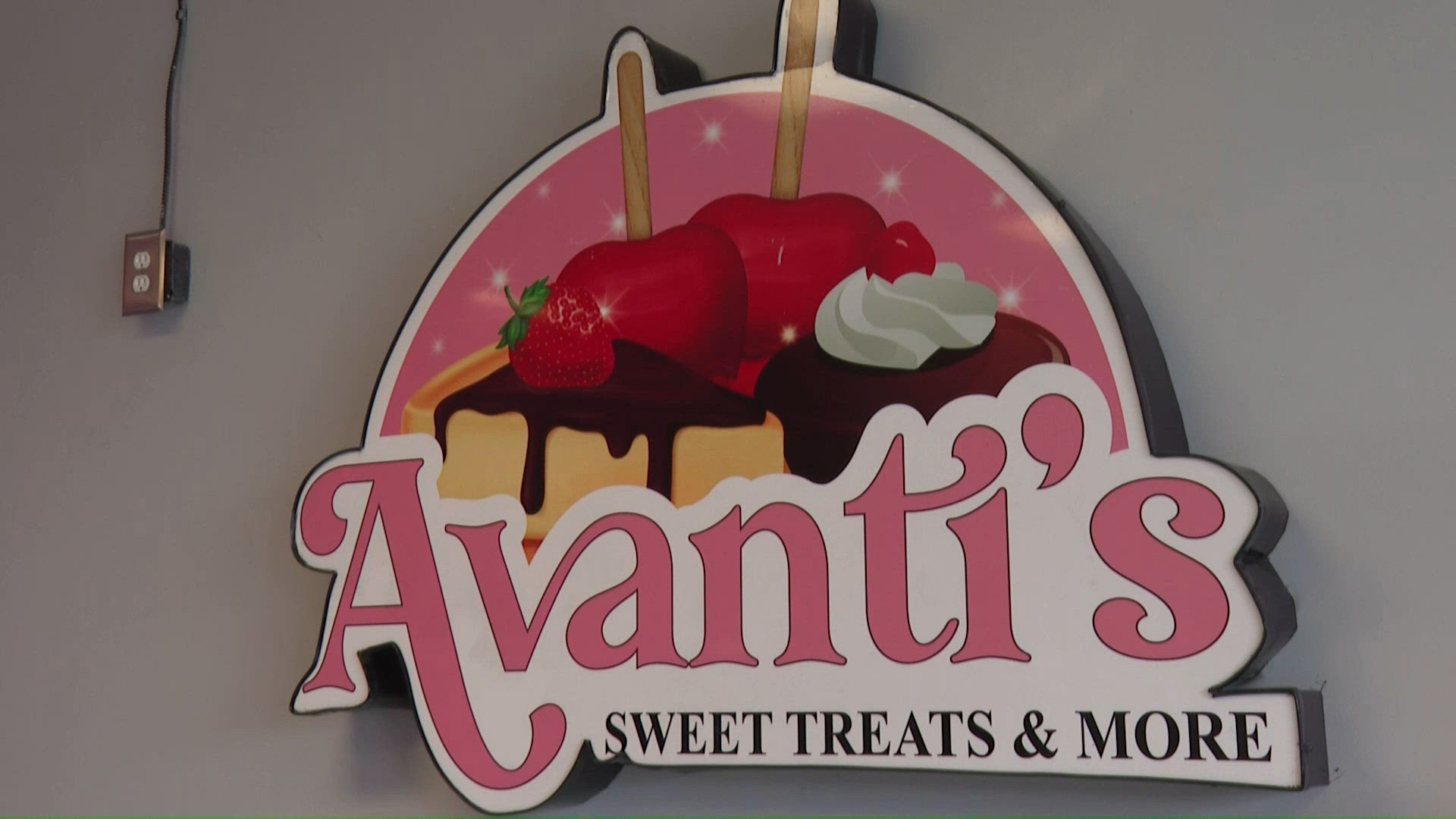 Central Georgia bakery continues to focus on serving sweets with a smile