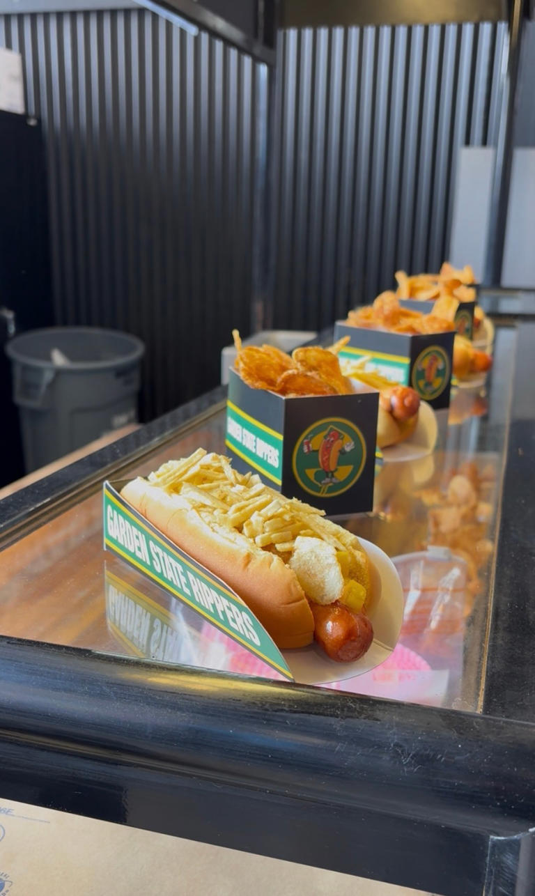 What’s in a ‘Ripper hot dog’ — MetLife Stadium’s signature World Cup dish