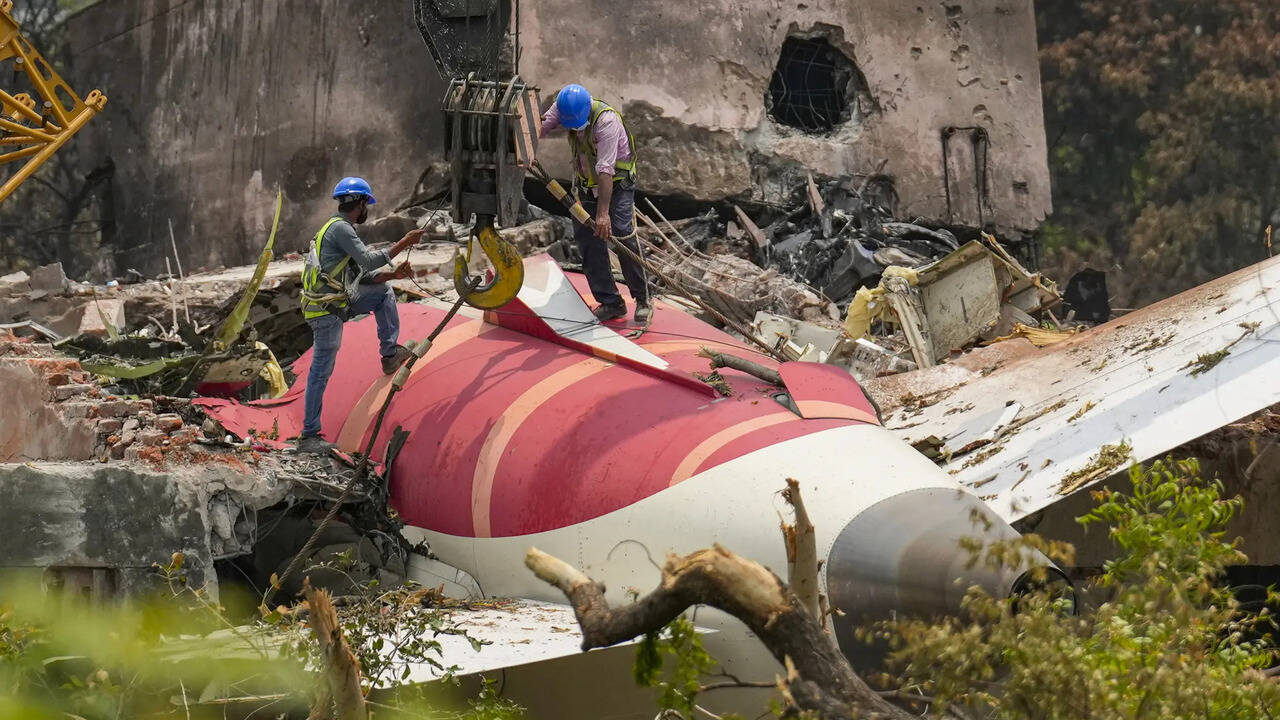 AI-171 crash: Air India pays tribute as Ahmedabad recalls rescue ...
