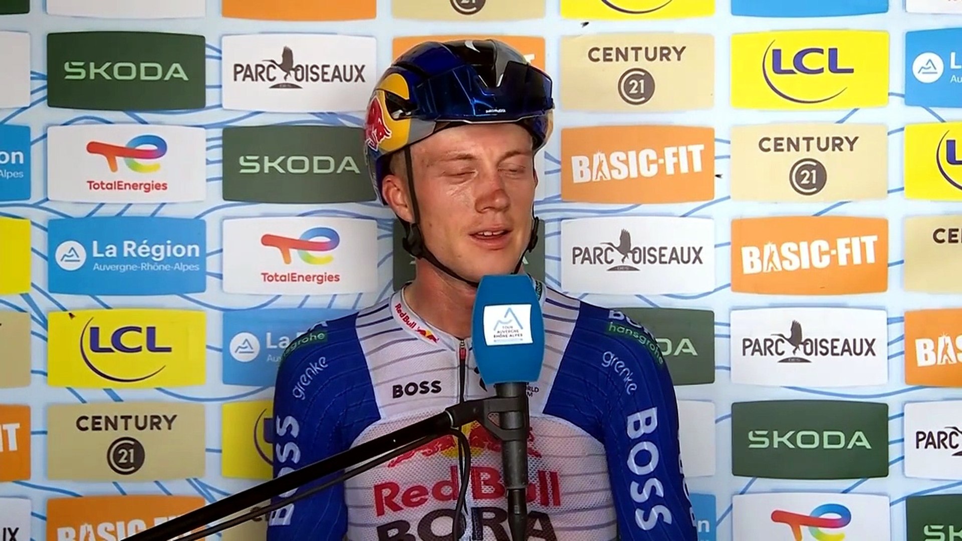 Tour Auvergne-Rhône-Alpes 2026 - La réaction de Maxim Van Gils après la ...