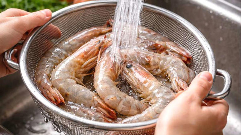 ¿Lavas las gambas antes de cocinarlas? Por qué este gesto tan habitual ...