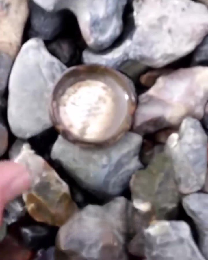 A detailed pipe bowl found mudlarking