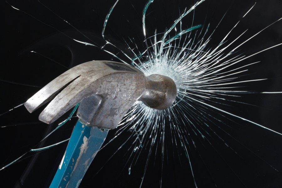 Man smashes Jefferson County slot machines with hammer, steals $1,300 ...