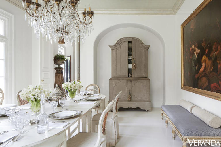 These are the most counterfeited antique decor pieces, according to ...