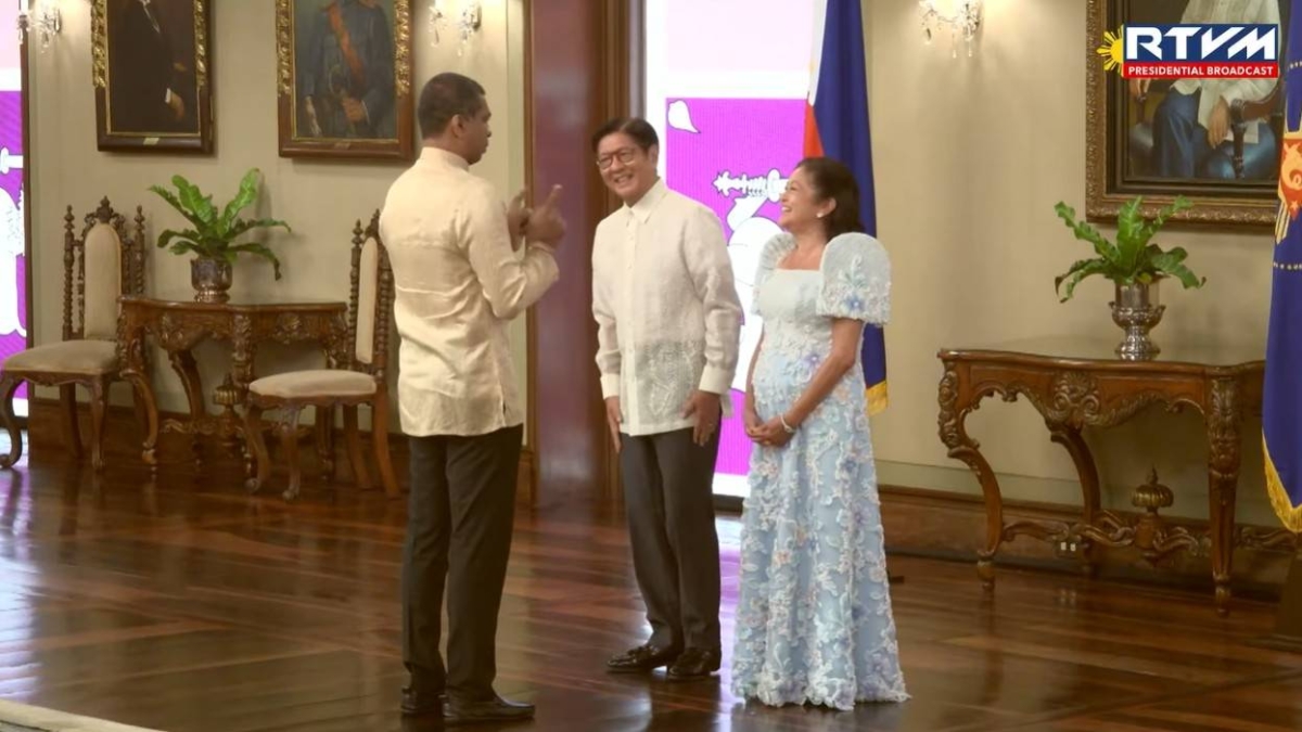 Marcos hosts Vin d'honneur for 128th Independence Day