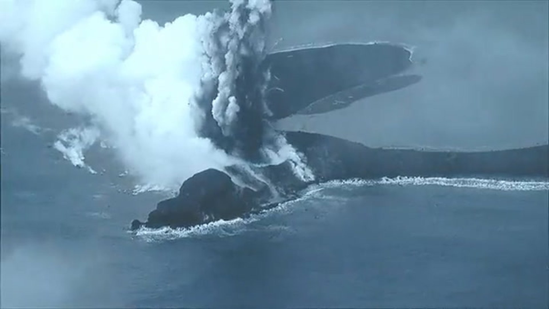 Amazing footage shows underwater volcano in Japan erupting