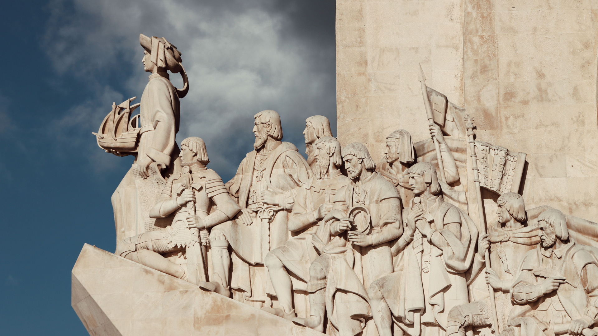 20 historical lies that refuse to die