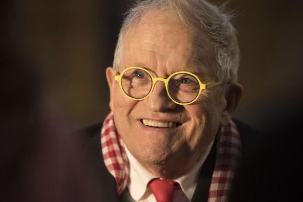 Bradford artist David Hockney has private funeral with just two people ...