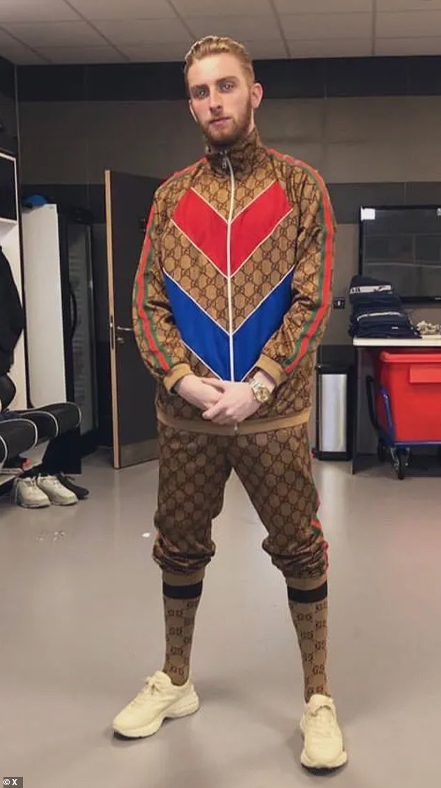 Footballers' worst fashion fails: From 'moon boots' to David Beckham's ...