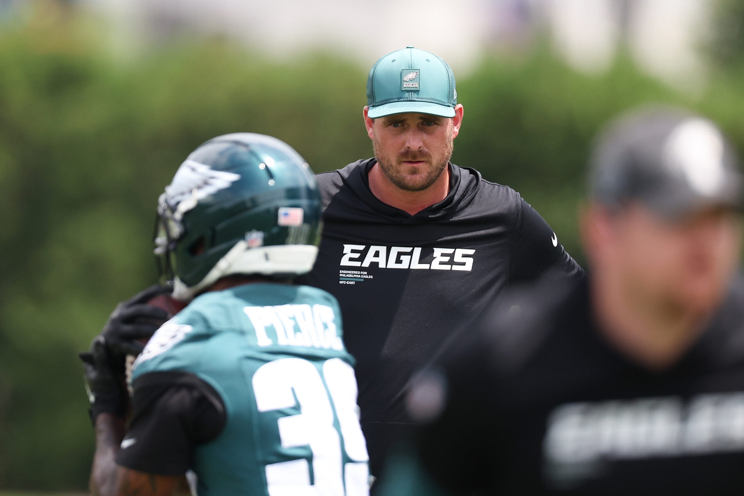 Eagles players rave about Sean Mannion's offense, and it's exactly what ...