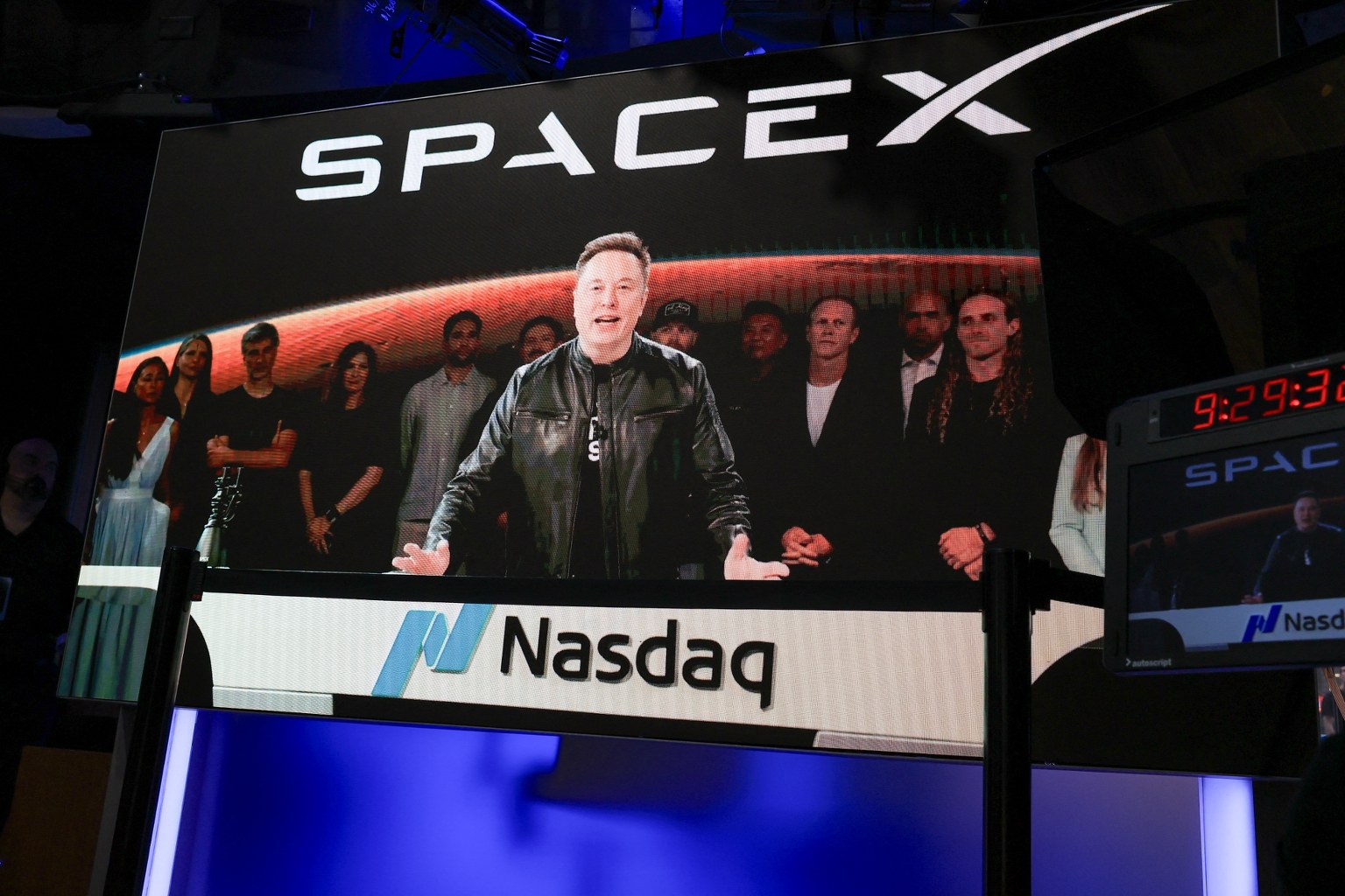 SpaceX wystartował. Historyczny debiut spółki Muska na giełdzie