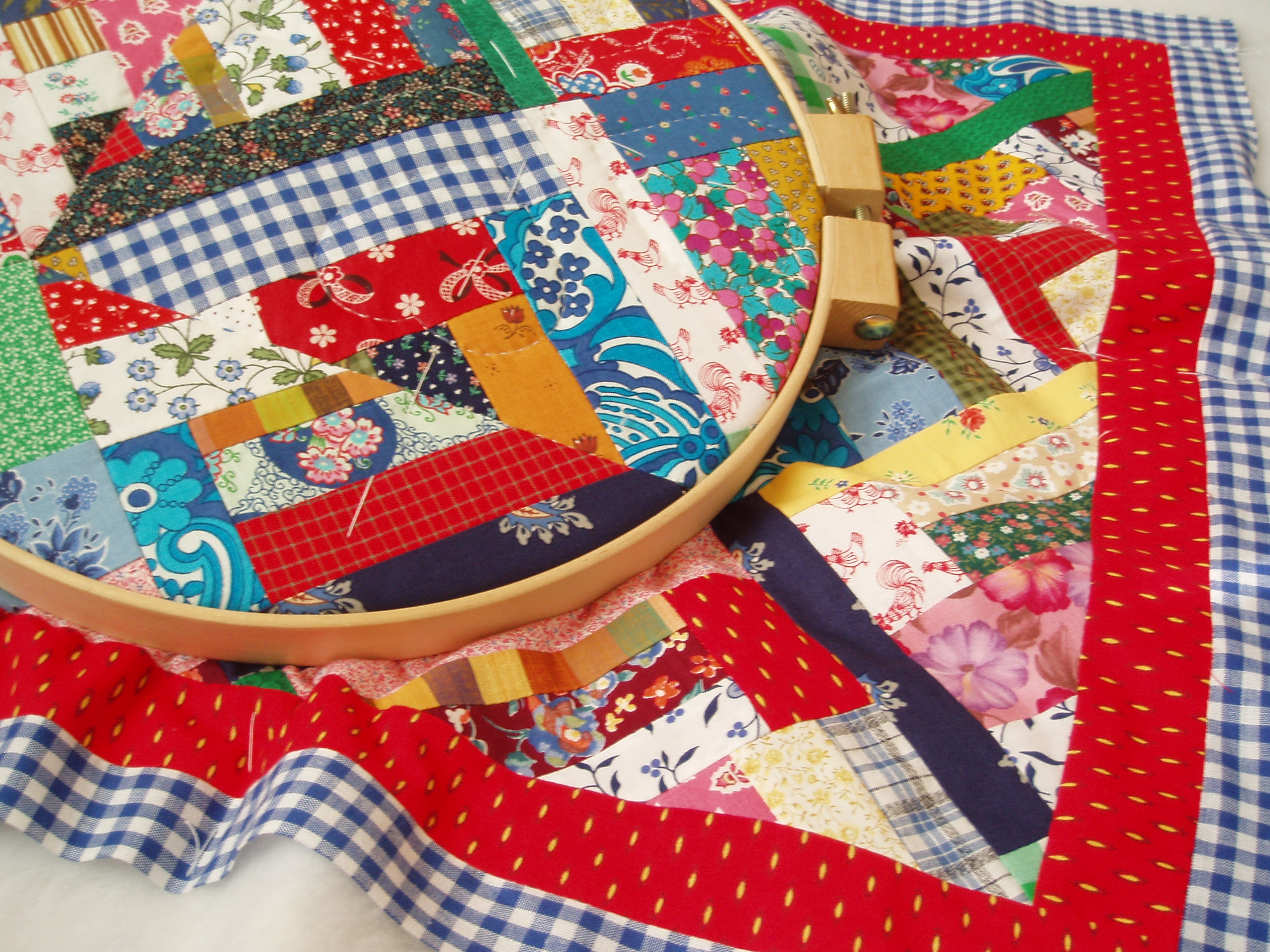 Antique quilting frames and hoops that crafters are willing to pay for