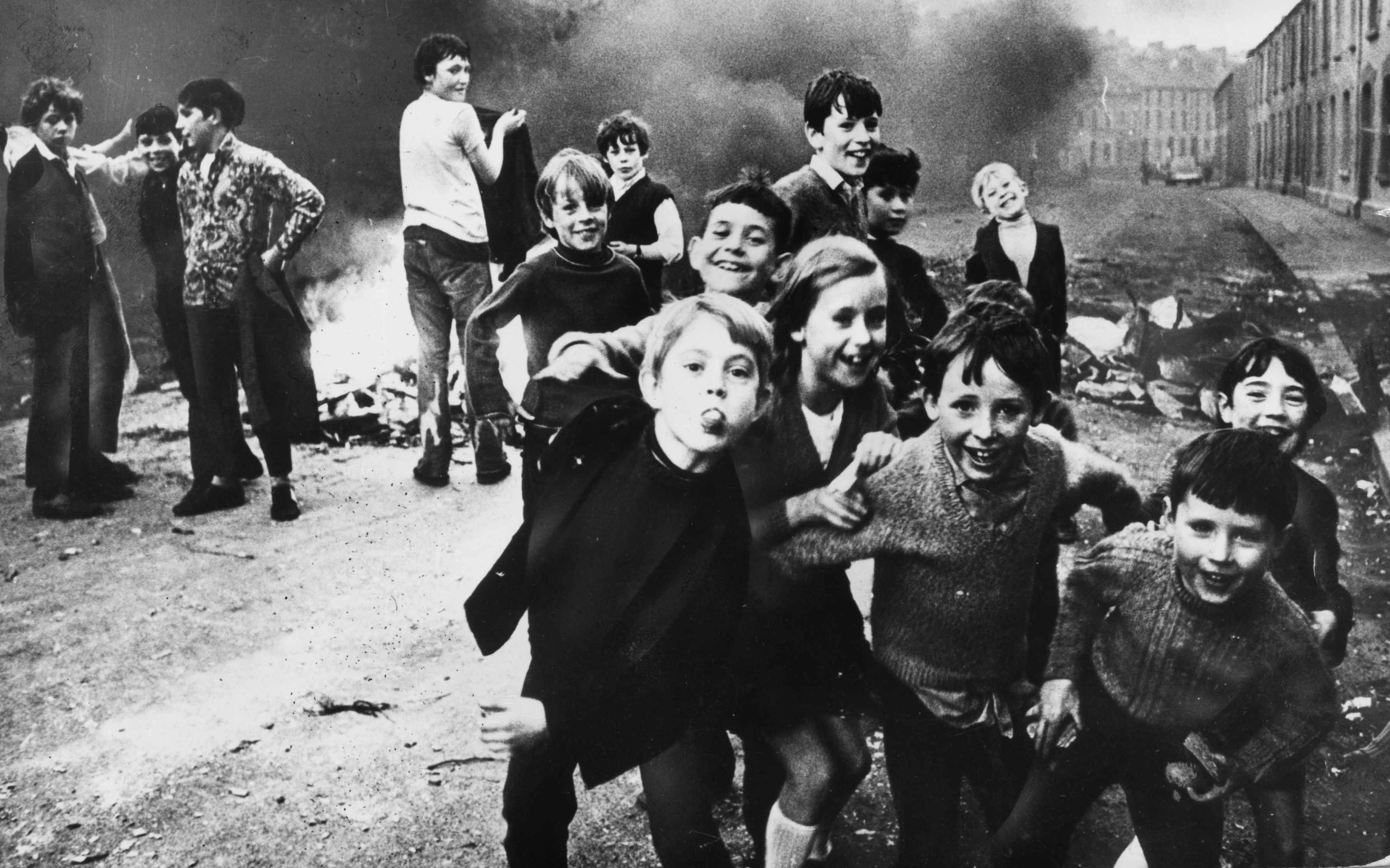 24 unseen pictures of the Troubles