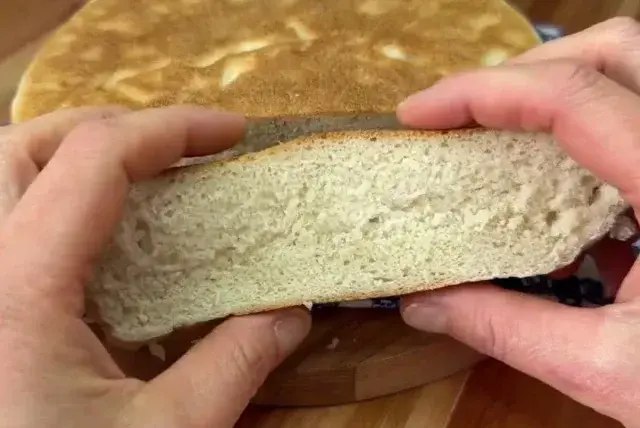 Olvídese del horno: el truco para hacer un pan casero dorado y ...