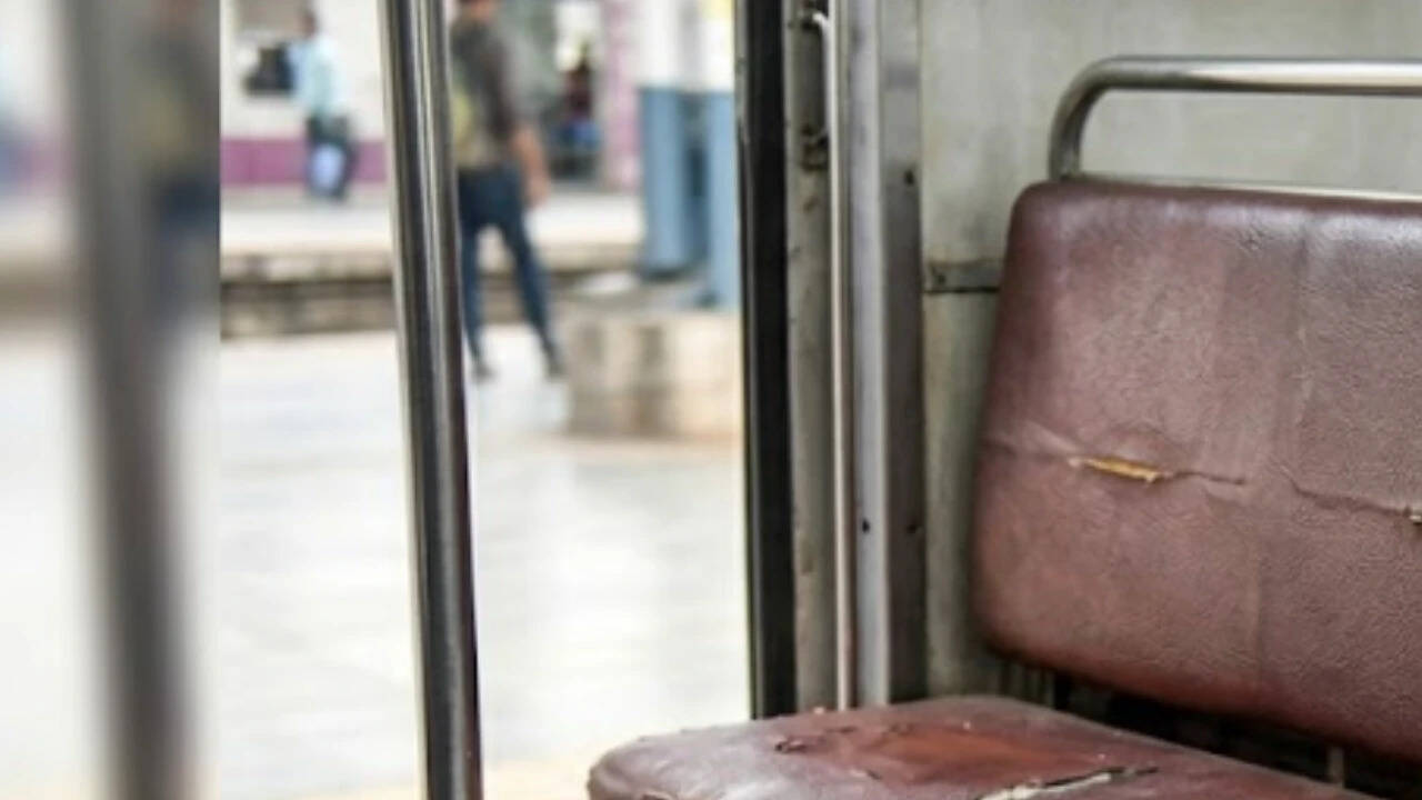 Man stabbed on moving Mumbai local train over seat dispute, 2 held