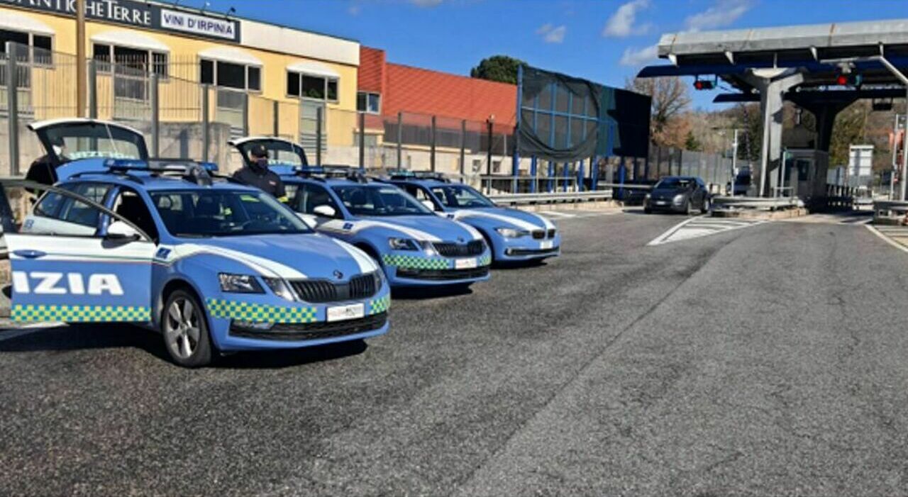 Blitz in autostrada, sequestrati 25 chili di hashish