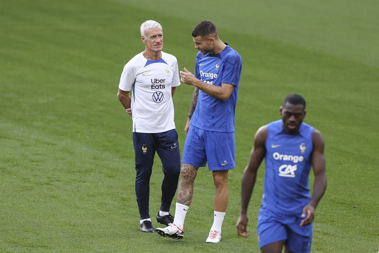 “You shouldn’t say things like that,” Deschamps told Lucas Hernandez!