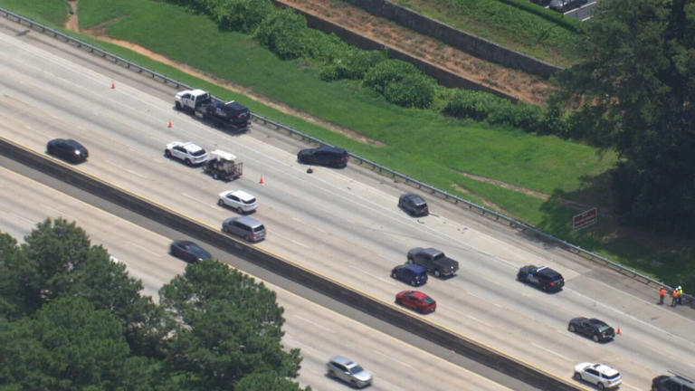 Stalking suspect in Porsche leads police on Georgia 400 chase
