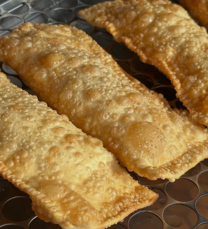 Cliente é amarrado em estabelecimento após consumir pastéis e não pagar ...
