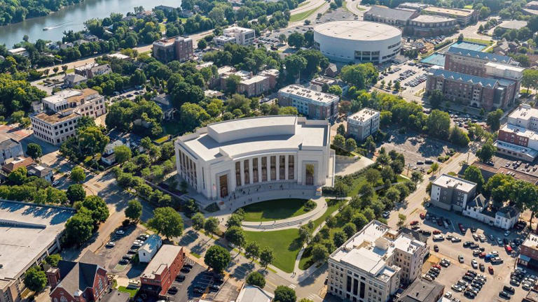 Tear your eyes away from the ballroom. This courthouse is the real face ...