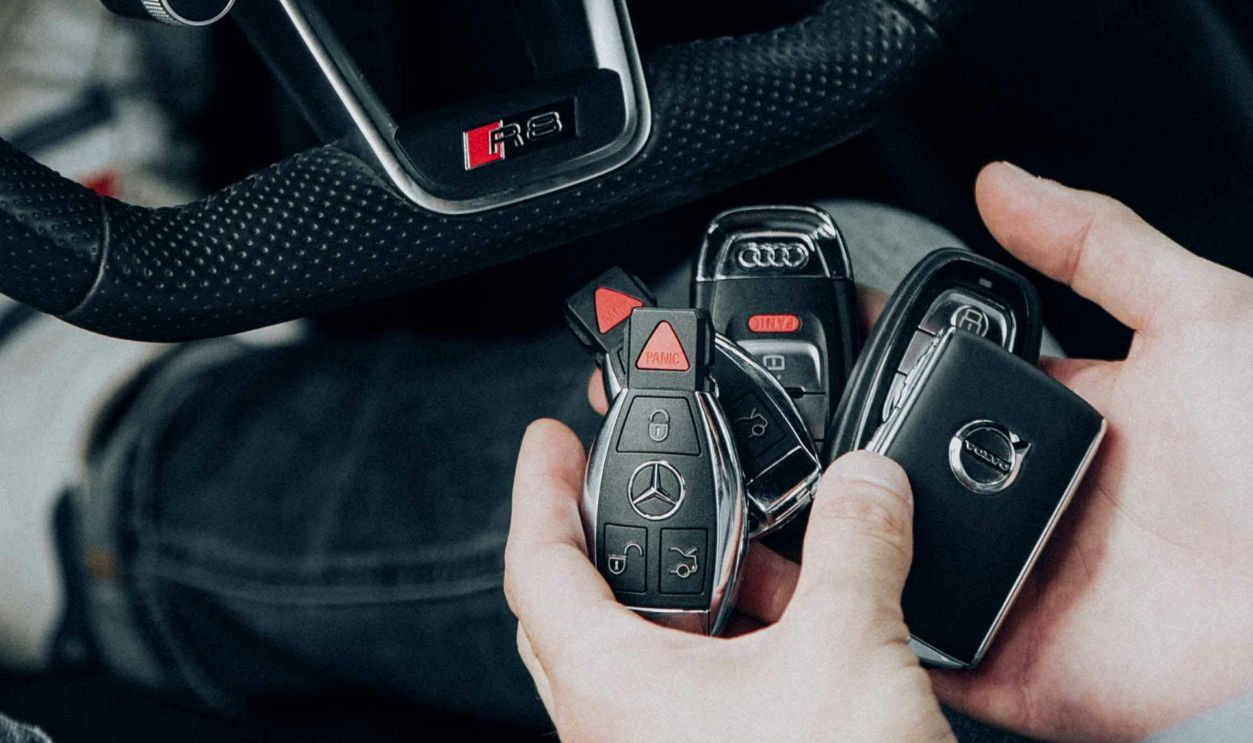 My dealership wants $250 to reprogram my key fob. Can it really cost ...