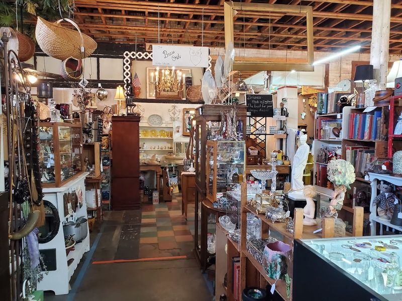 This Texas antique store is built on rustic character & old-fashioned ...