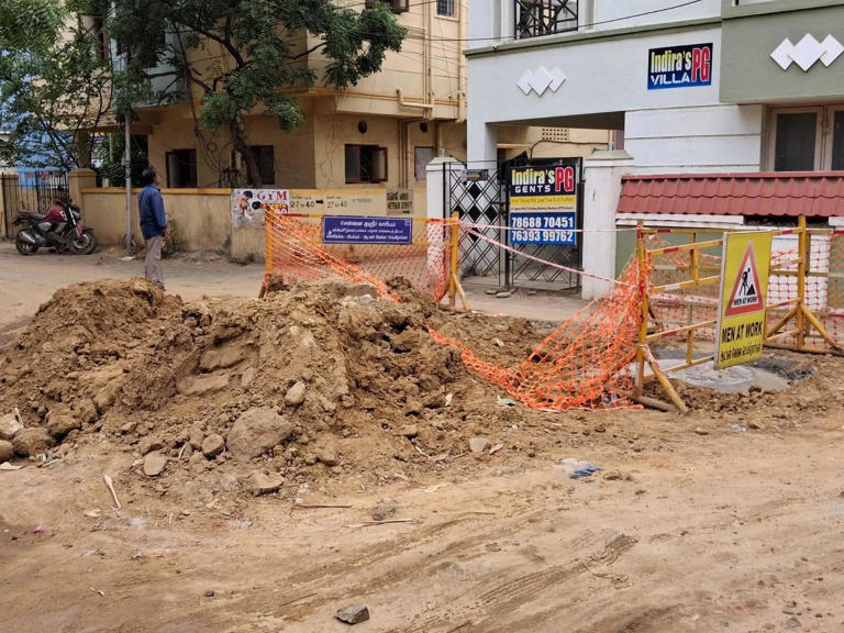 Thoraipakkam’s prime residential locality remains a hub of civic mess