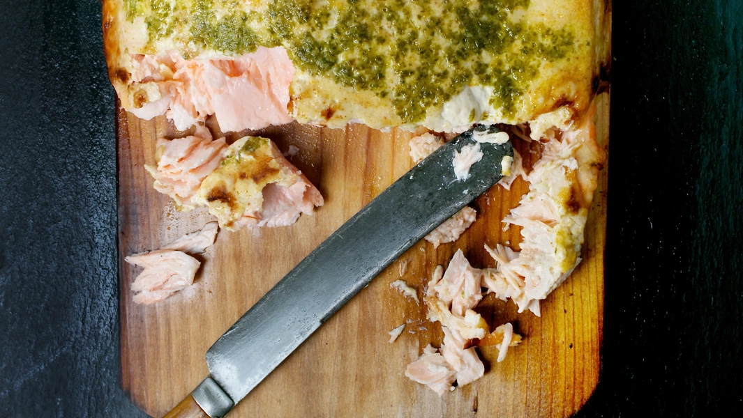 Comparing salmon grilling methods