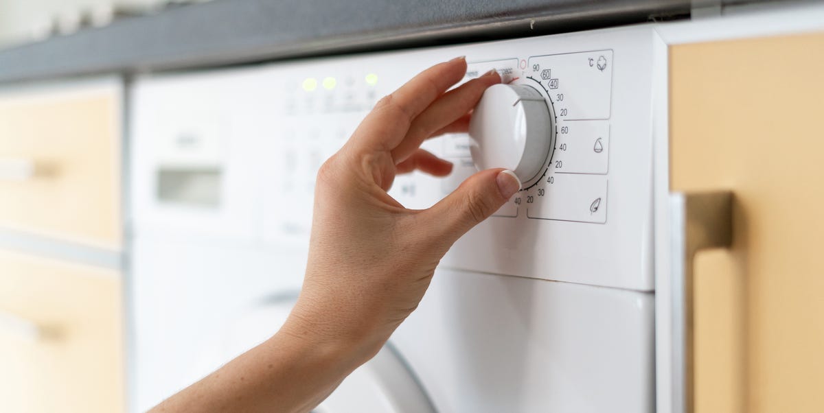 Laundry experts settle the cold vs. warm water debate