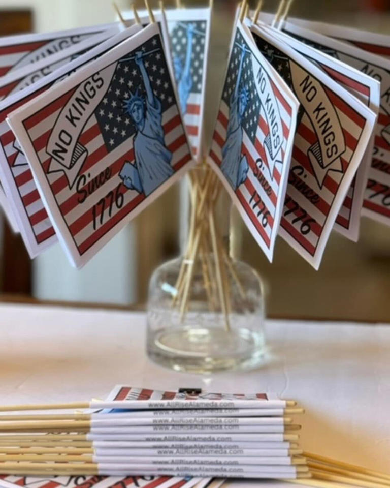 Alameda groups to make 6,000 ‘No Kings Since 1776’ flags for the 4th of ...