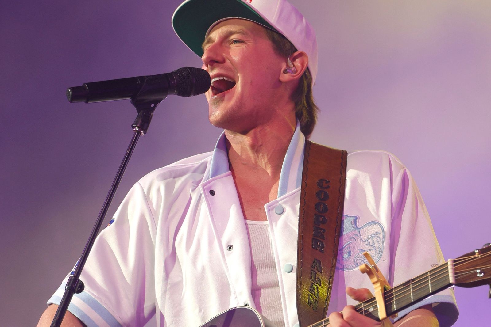 Cooper Alan’s song for his baby girl, 'Whole World,' will melt you like ...