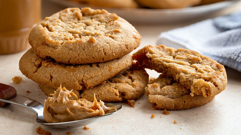 22 ingredients that will upgrade peanut butter cookies