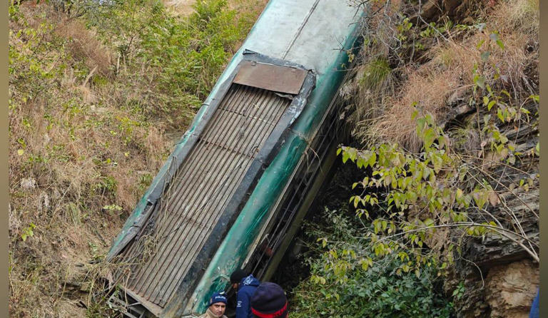 8 killed, 16 injured as passenger bus plunges into gorge in Nepal